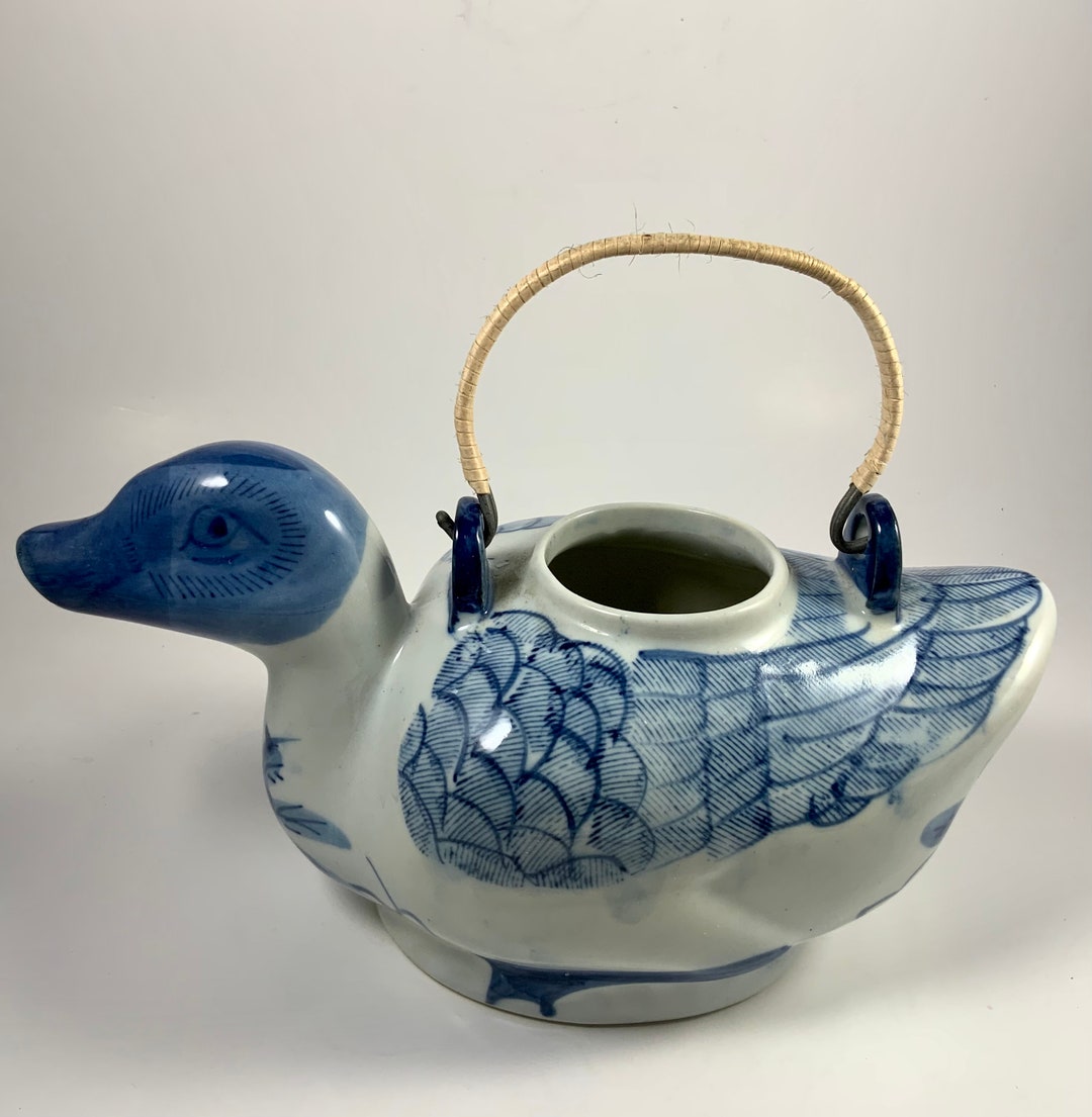 Vintage ASIAN DUCK TEAPOT, Floral Duck W/ Handle, Porcelain, Decor - Etsy