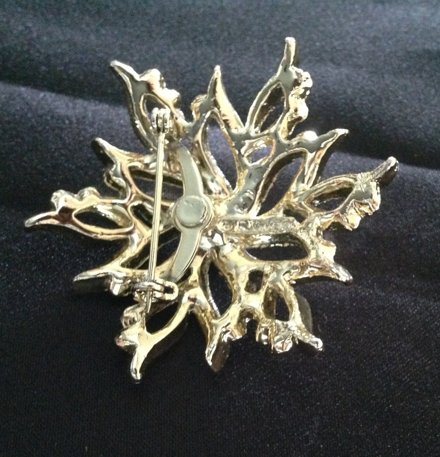Vintage Flower/star/snowflake Brooch. signed Gerry's - Etsy