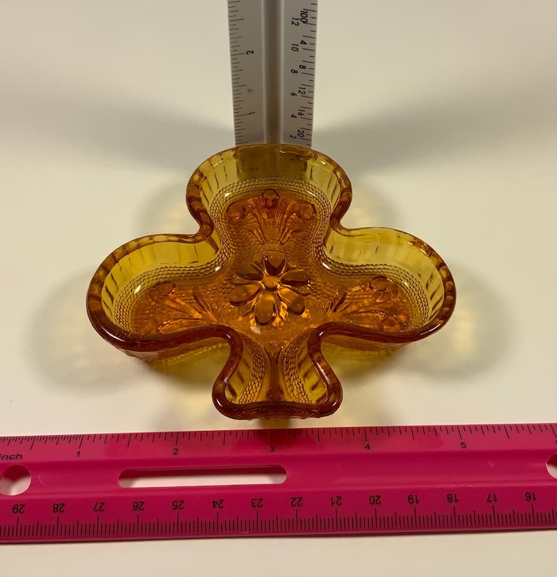 Vintage INDIANA GLASS AMBER Club Clover Shamrock Shaped Dish Nut or ...