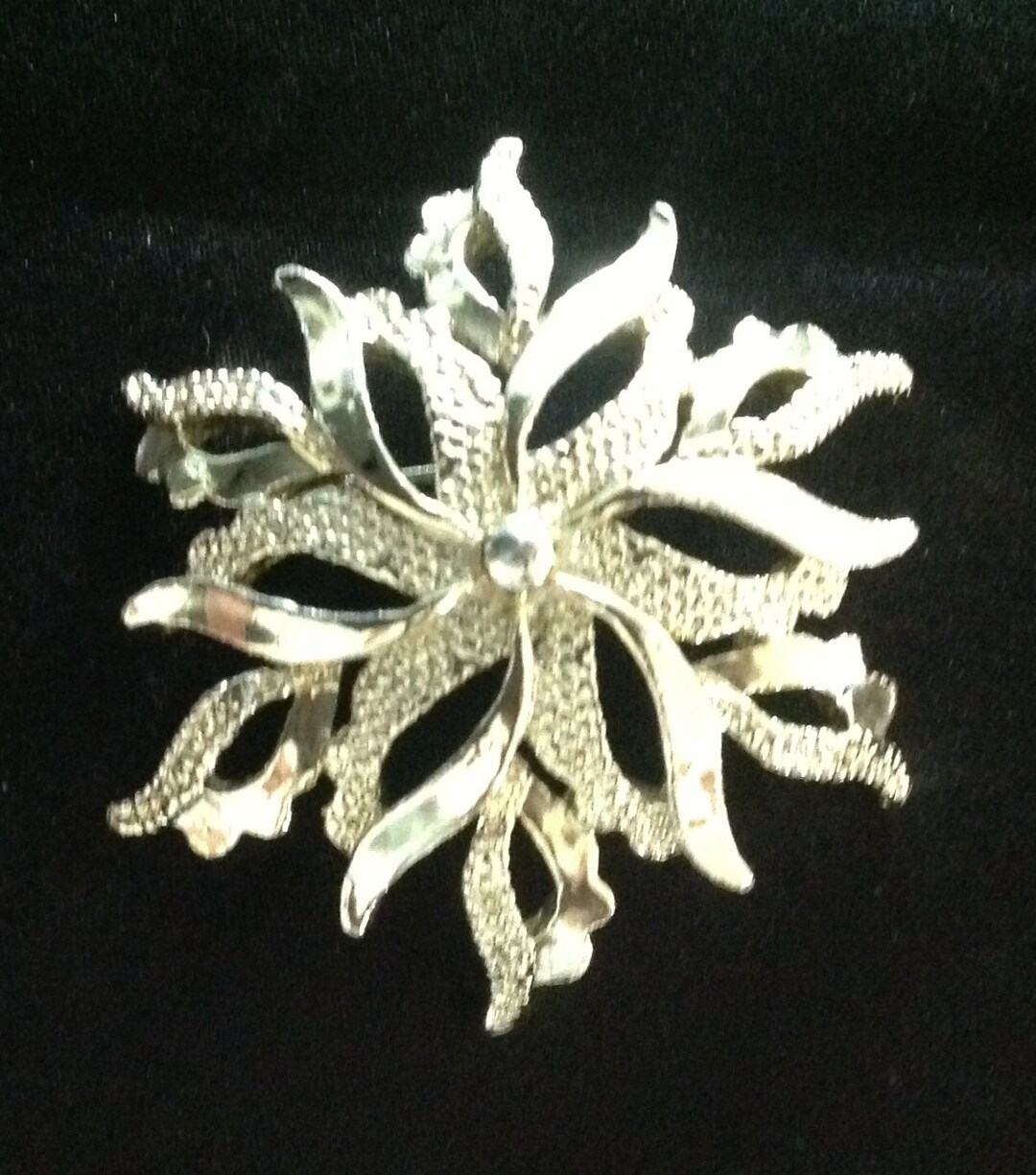 Vintage Flower/star/snowflake Brooch. (signed Gerry's) - Etsy