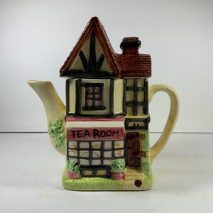 Vintage COTTAGE TEAPOT, CARDINAL, “tea Room” , Kitchen, Serving, Decor ...