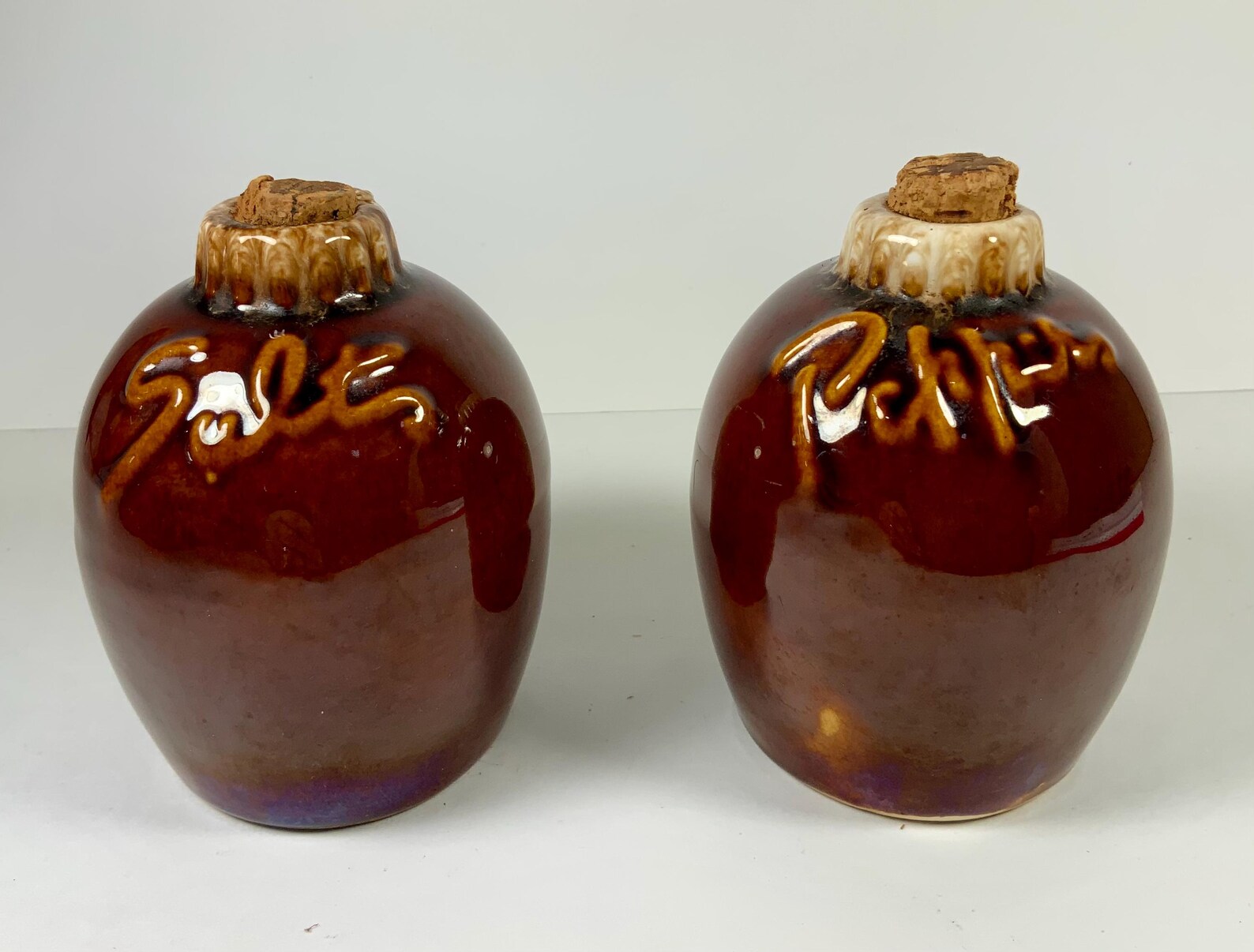 Vintage HULL SHAKER SET Salt and Pepper Shakers Serving Brown Jug Drip ...