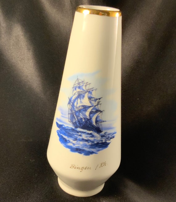 VINTAGE SHIP VASE Blue and White Signed - Etsy