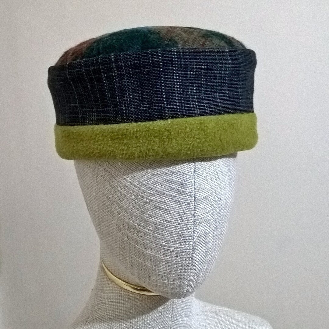 Aztec Brimless Pillbox Cap in Grey With Chartreuse Green Fleece Lining ...