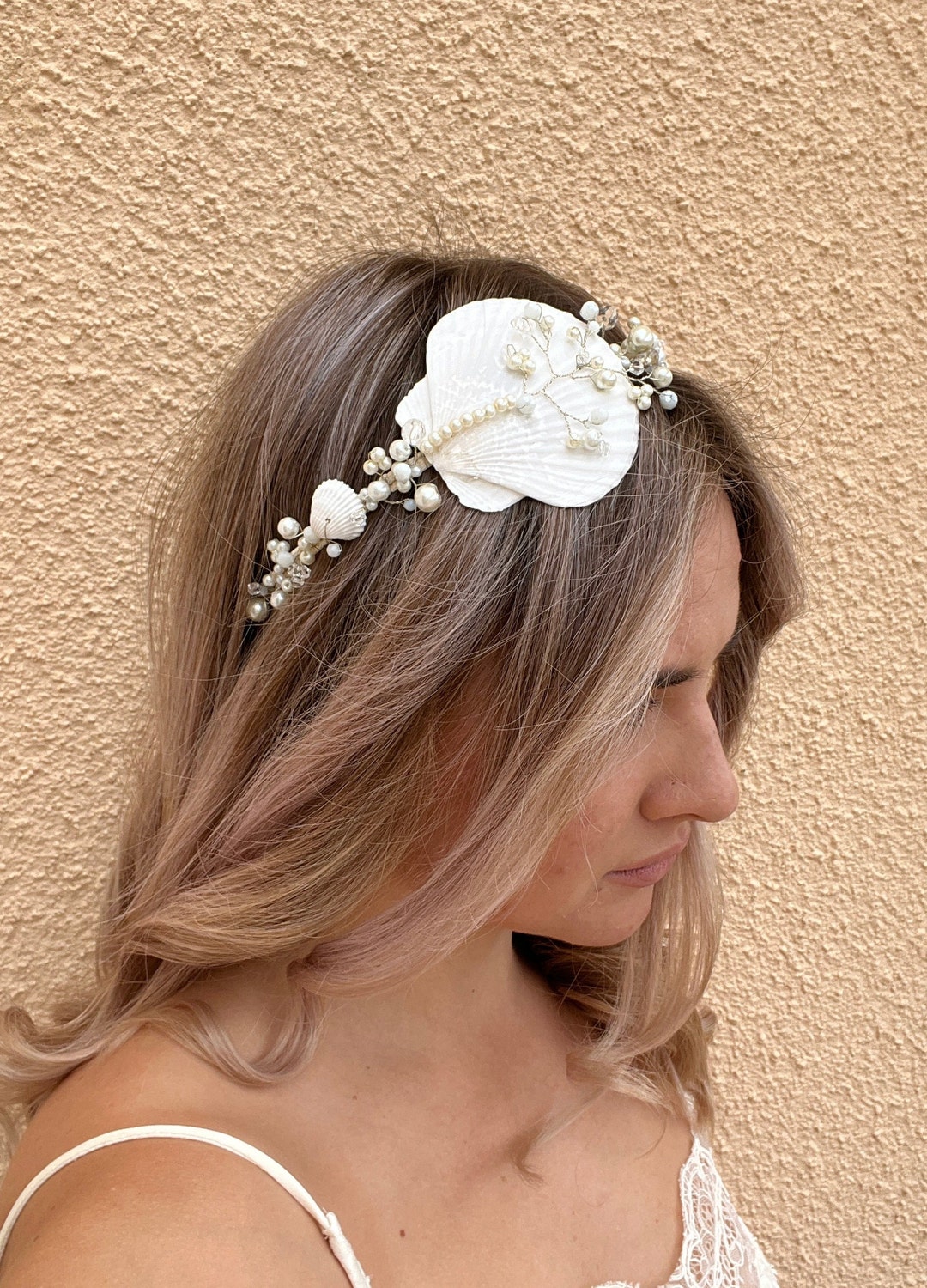 White Beach Tiara, Wedding Seashell Headpiece, Pearls Crown, Beach ...