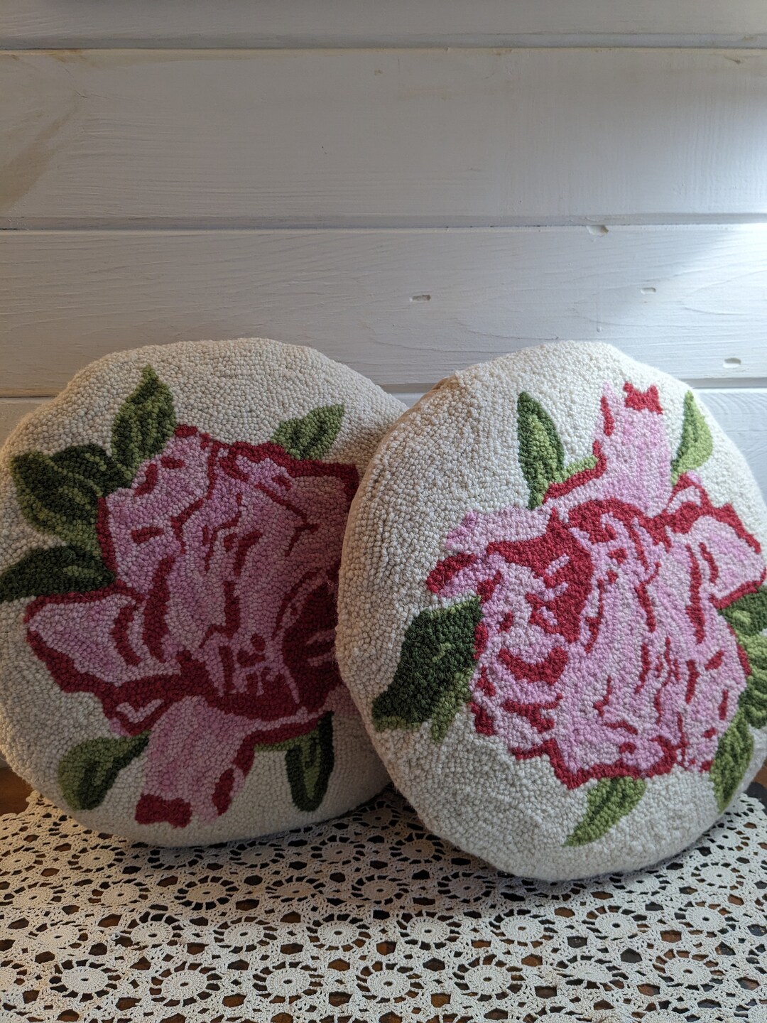 Vintage Set of 2 16 Hooked Rug Pillows With Inserts / Floral Rose ...