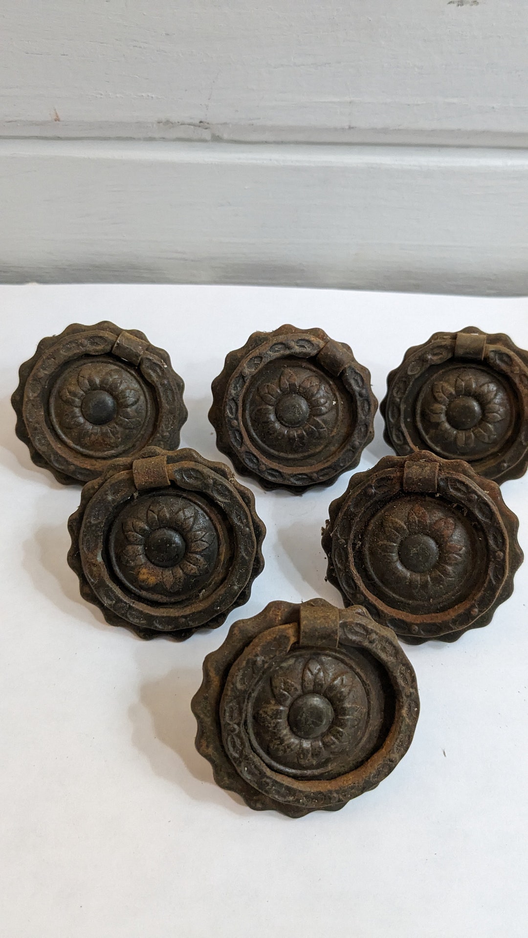 Antique Set of 6 Round Ornate Draw Pulls - Etsy
