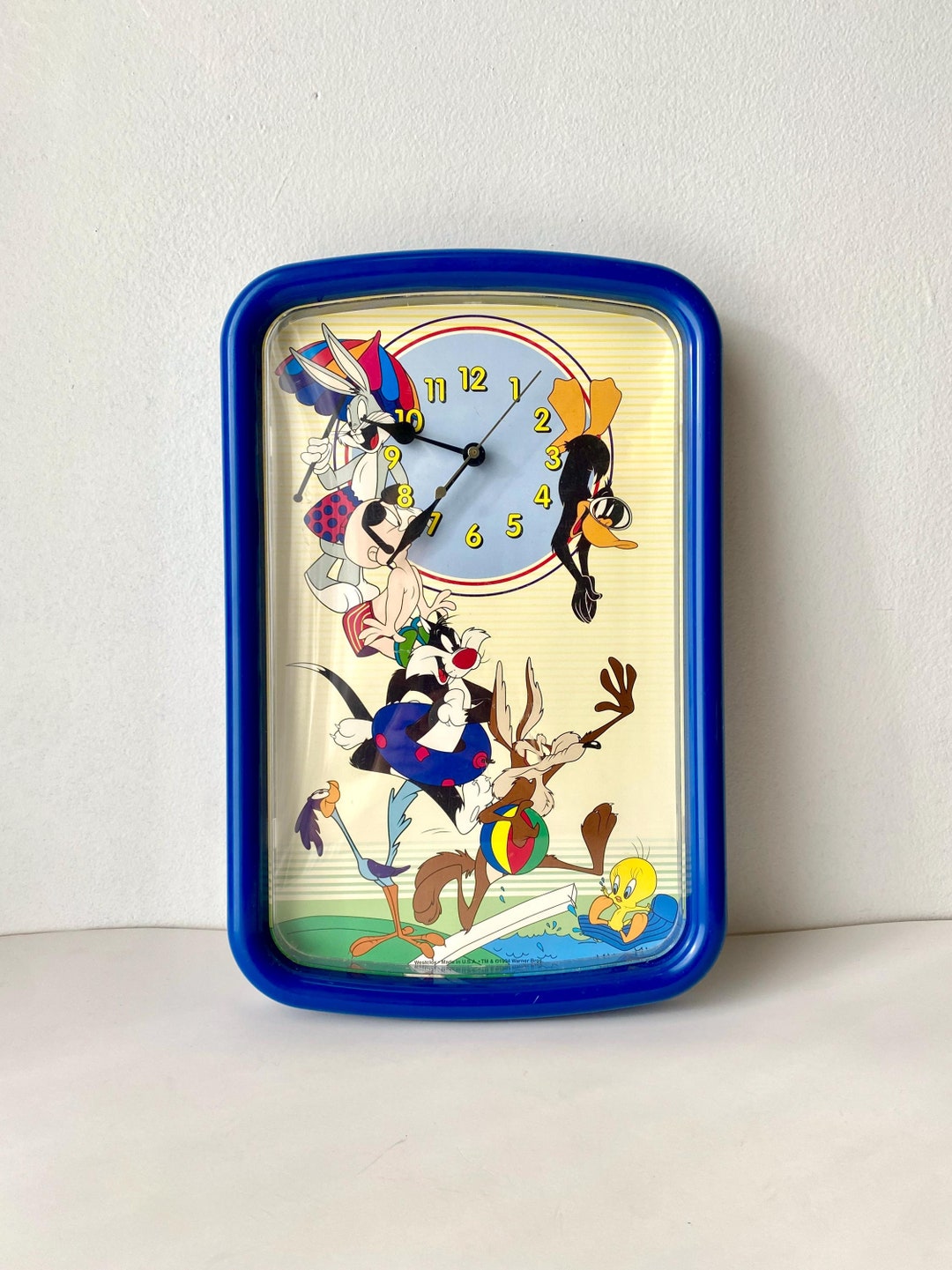 1994 Looney Tunes Wall Clock, 90s Retro Kids Room Decor, Bugs Bunny ...