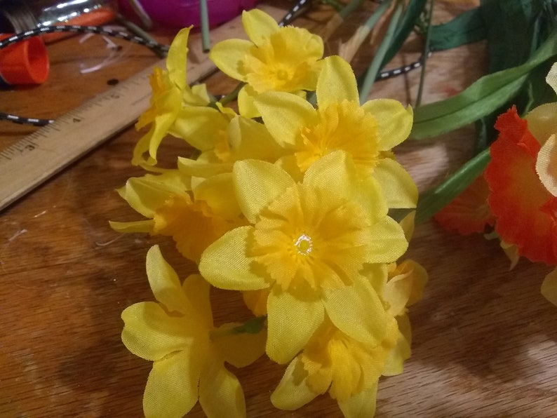 Alice in Wonderland Costume Daffodil Hat Easter Hat Mad | Etsy