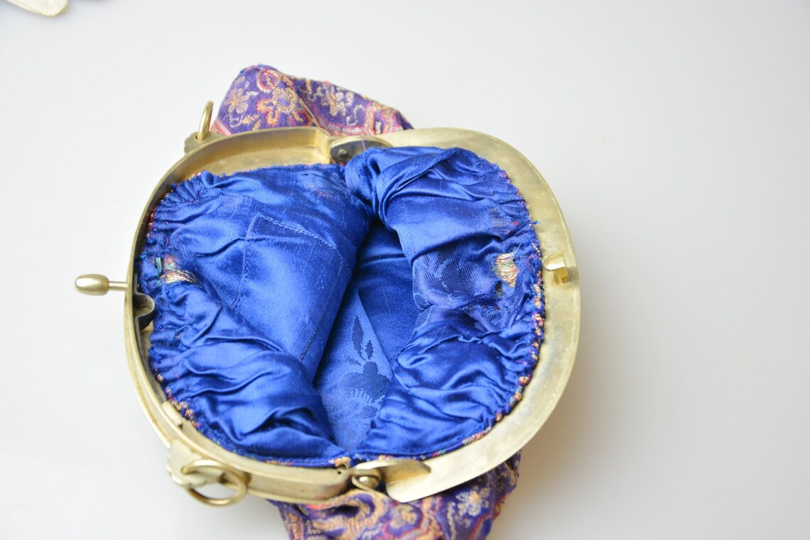 Vintage/antique Metal Framed Clasp Silk Purse Collectible - Etsy