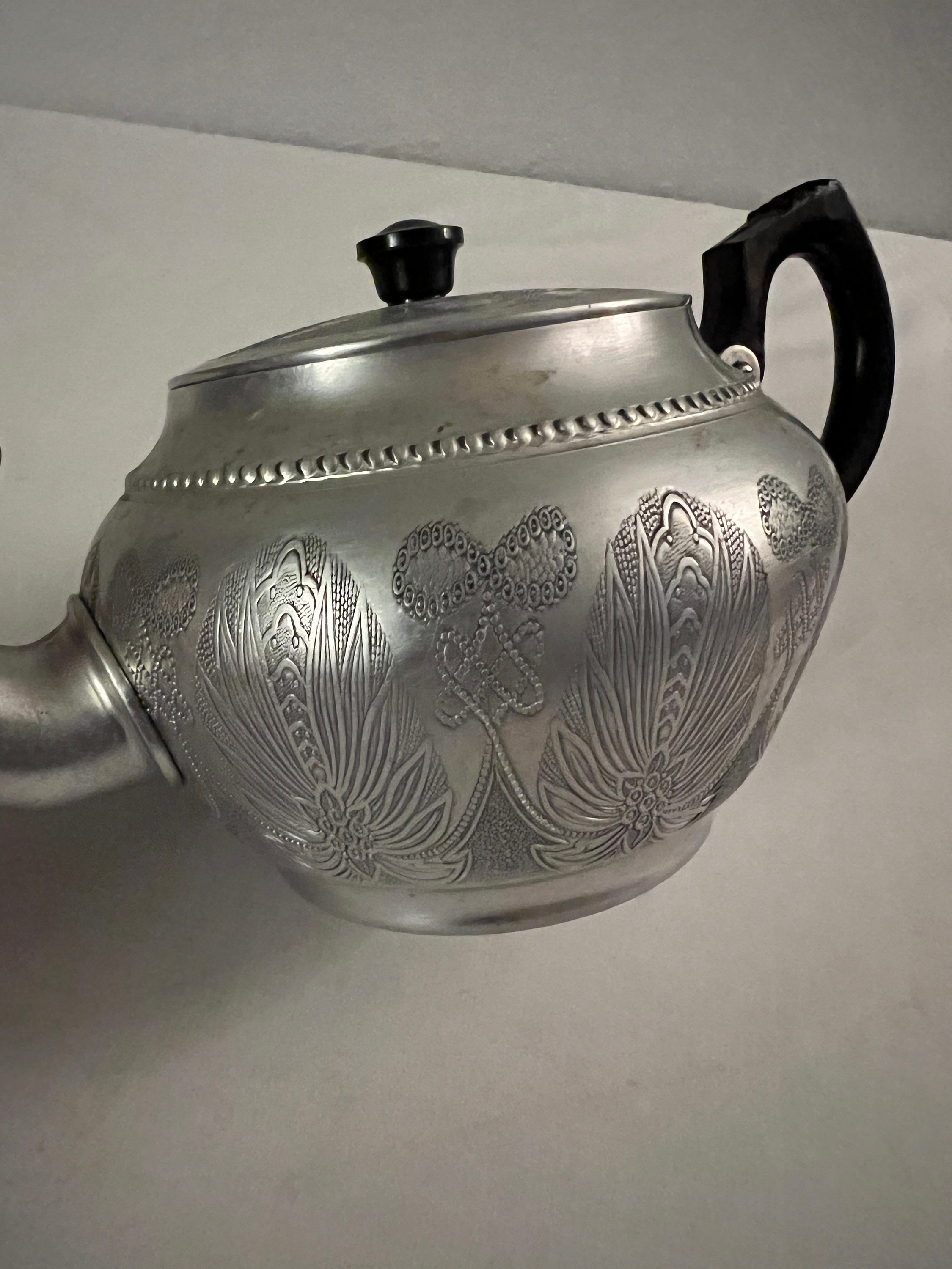 Vintage Aluminum Works Teapot Sona Ware, Stratford, England - Etsy