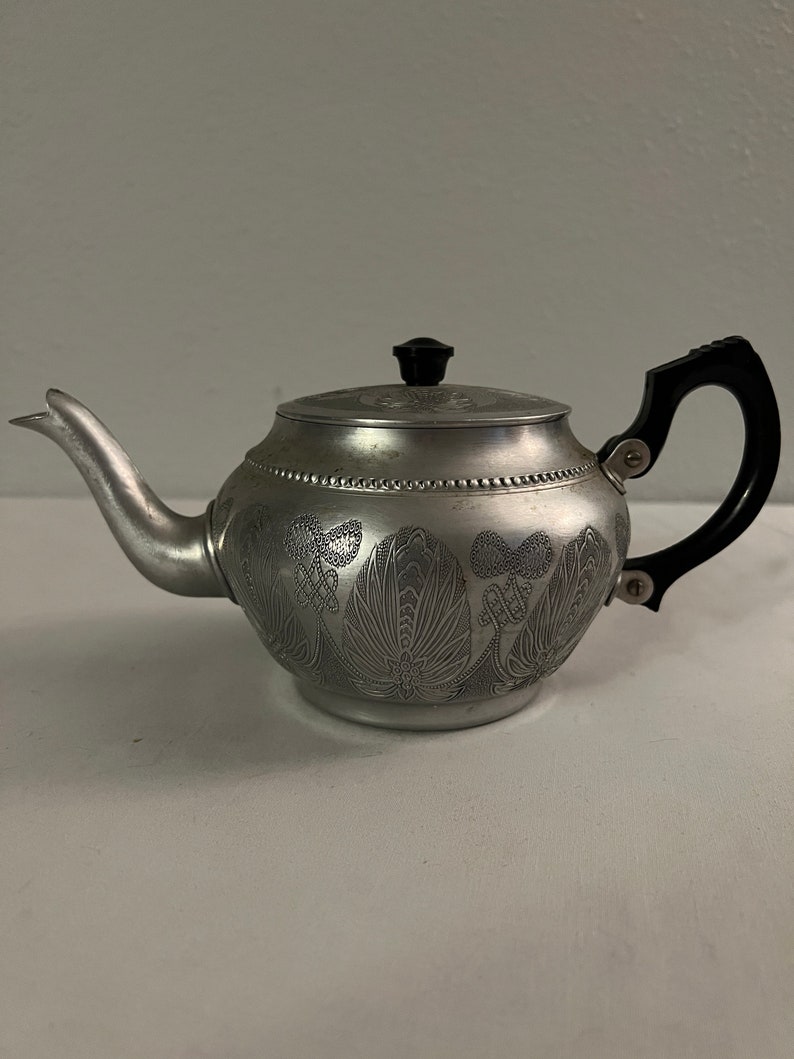 Vintage Aluminum Works Teapot Sona Ware, Stratford, England - Etsy