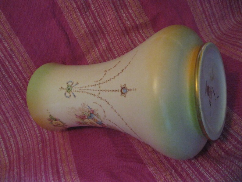 Antique Crown Devon "banff" Vase, Stoke-on-trent England, Ivory, Blush ...