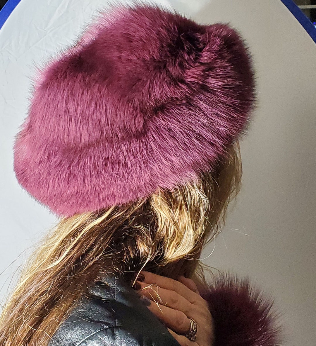 Elegant Vintage Ladies Fox Fur Hat and Cuffs - Burgundy Dyed Finn Fox ...