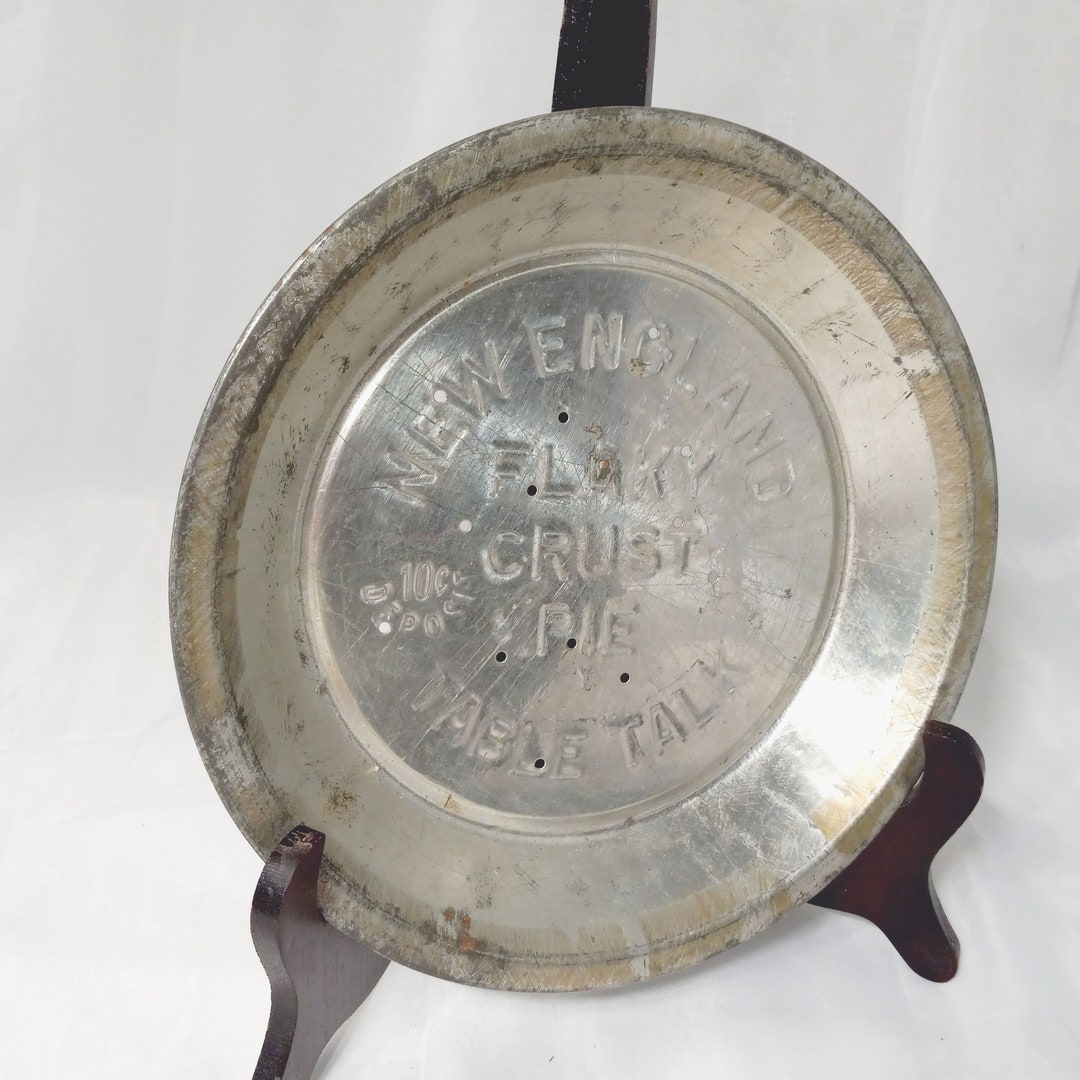 Vintage New England Table Talk Pie Pan - Vintage 1940s Kitchen Utensil ...