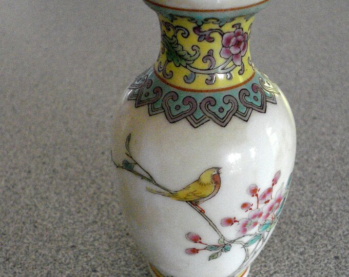Tiny Chinese Vase With Flowers and Bird, Small Vintage Porcelain Vase ...
