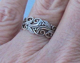 Scroll Work Ring - Etsy