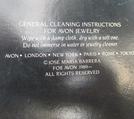 NIB Jose Maria Barrera for Avon "Falling Leaves" Neck… - Gem