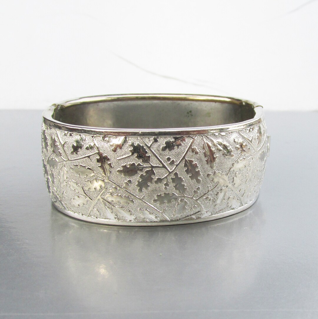 Pretty Vintage Silver LEAF Pattern Hinged Cuff Bracelet - Etsy