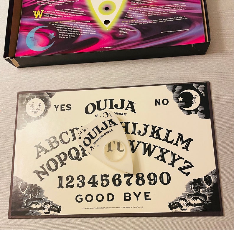 Vintage 1998 Glow in Dark Ouija Board Game - Etsy