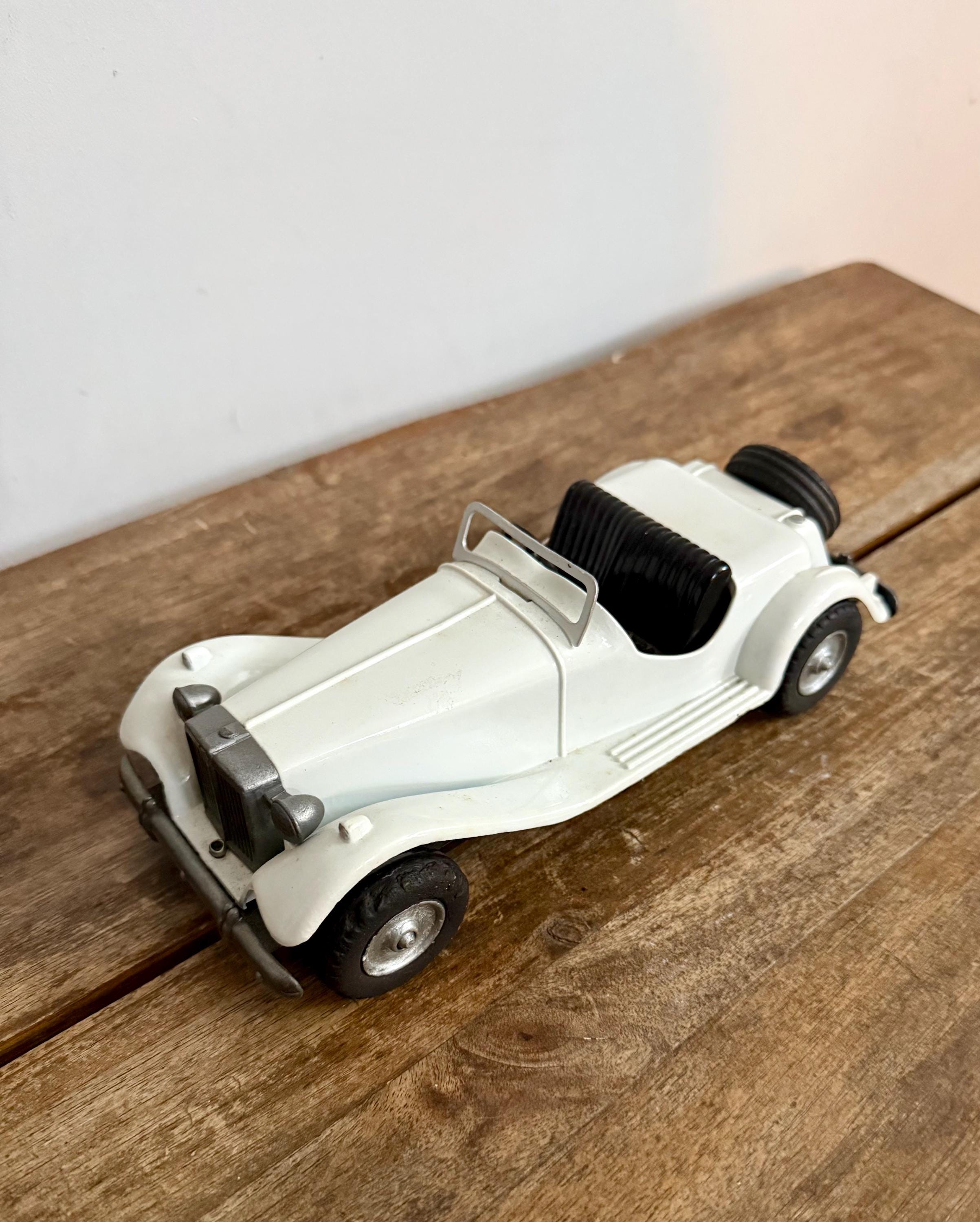 Vintage Hubley Kiddie Toy Co. Die-cast Model White Roadster Car # 485 ...