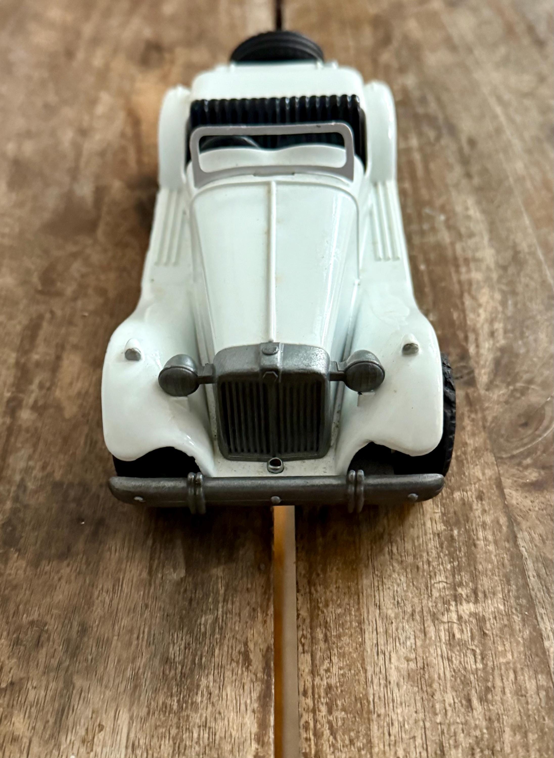Vintage Hubley Kiddie Toy Co. Die-cast Model White Roadster Car # 485 ...