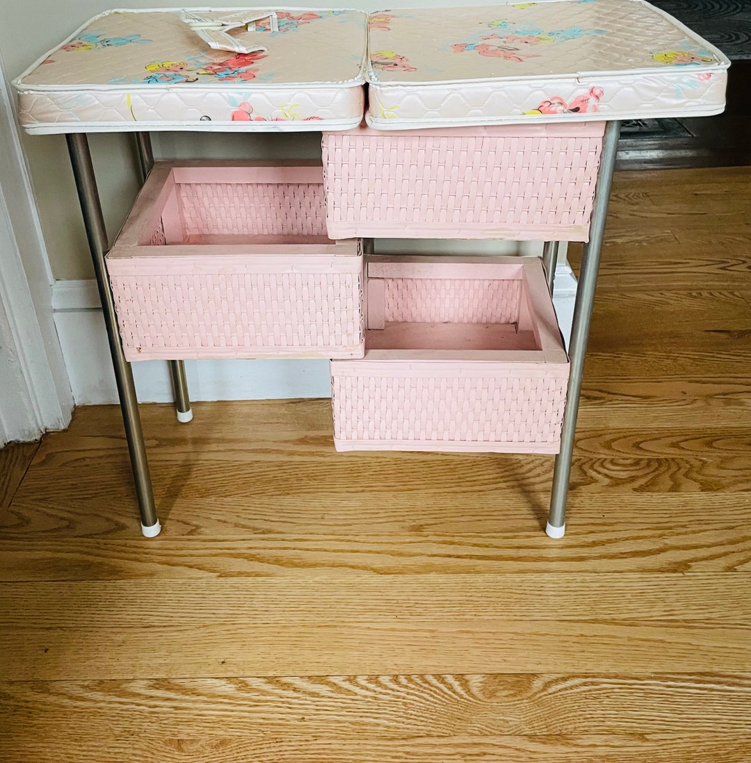 Vintage Pink Wicker Baby Doll Changing Table Padded Top Wicker Drawers ...
