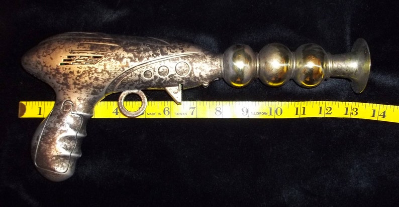 Retro Ray Laser Gun Science Fiction Fantasy Custom Blaster | Etsy