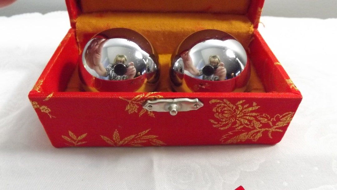 2 Vintage Tai Chi Baoding Balls, Chinese Medicine Balls, Exercise Balls ...