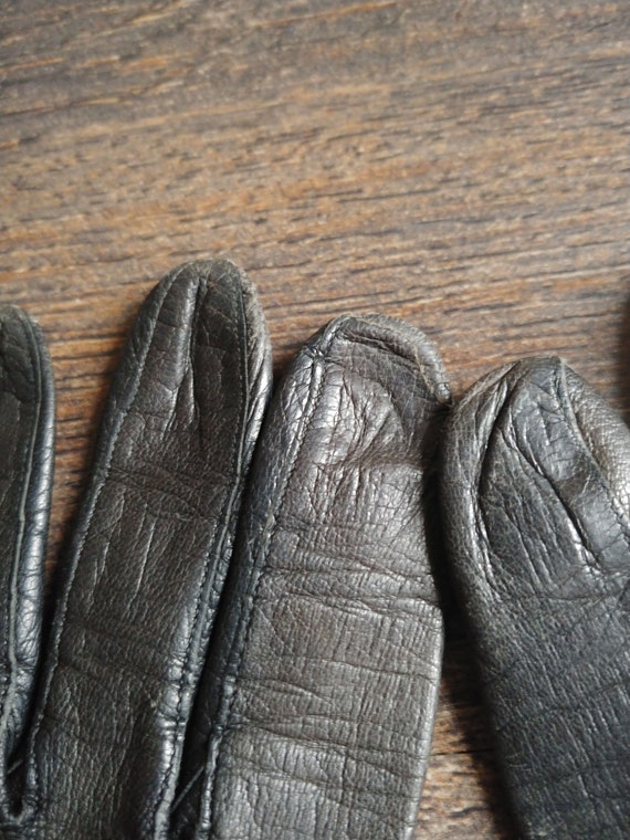 1950s Black Leather Driving Gloves | Vintage 50s Scal… - Gem