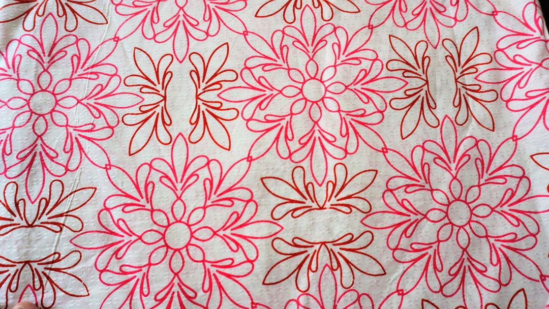 62" Wide Dobby Cotton Floral Print Fabric in Sold by Yard - Etsy