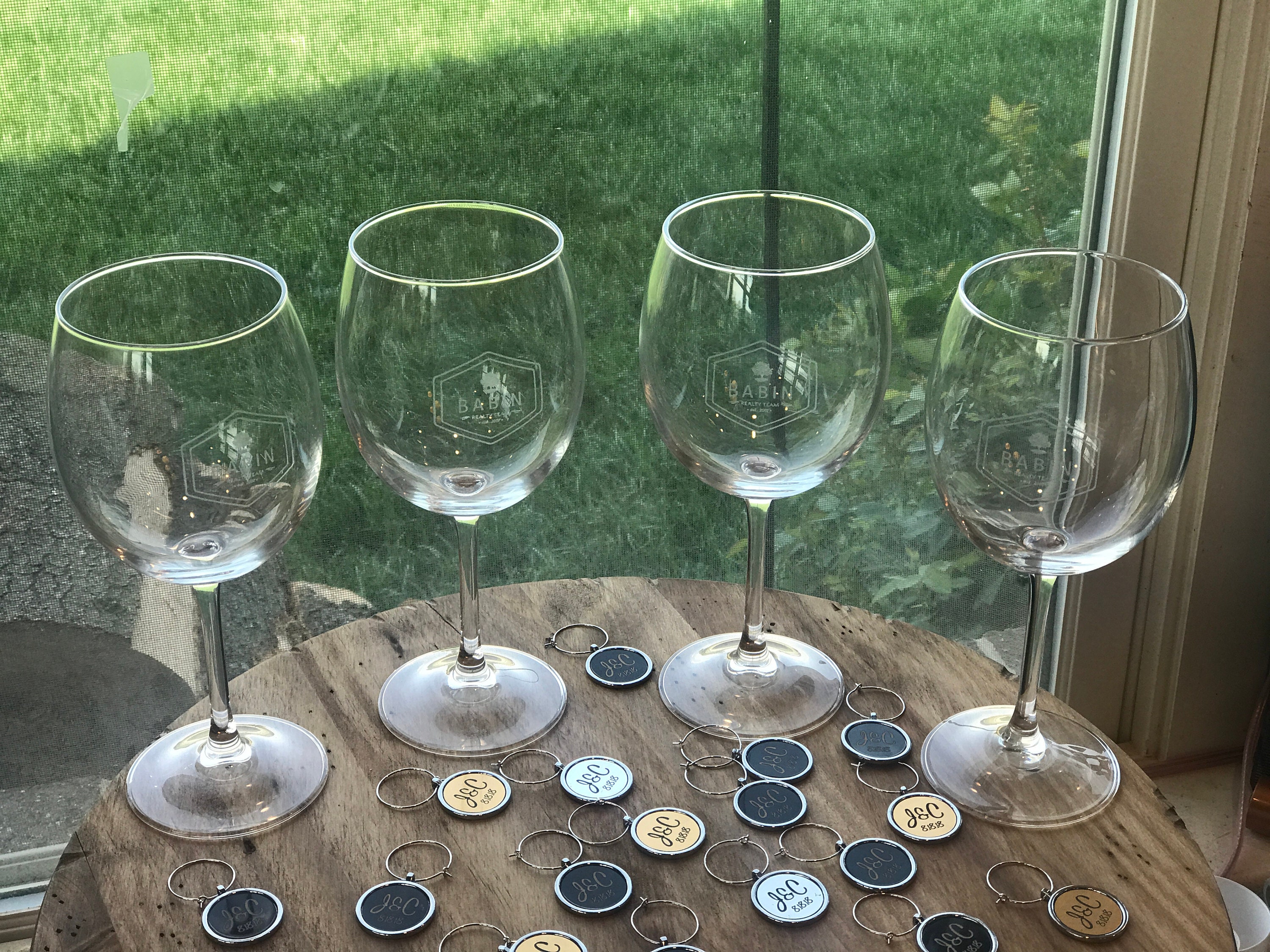 Personalized wine glass Custom engraving Wedding gift Bachelor Party ...