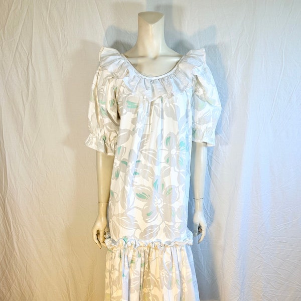 White Muumuu - Etsy