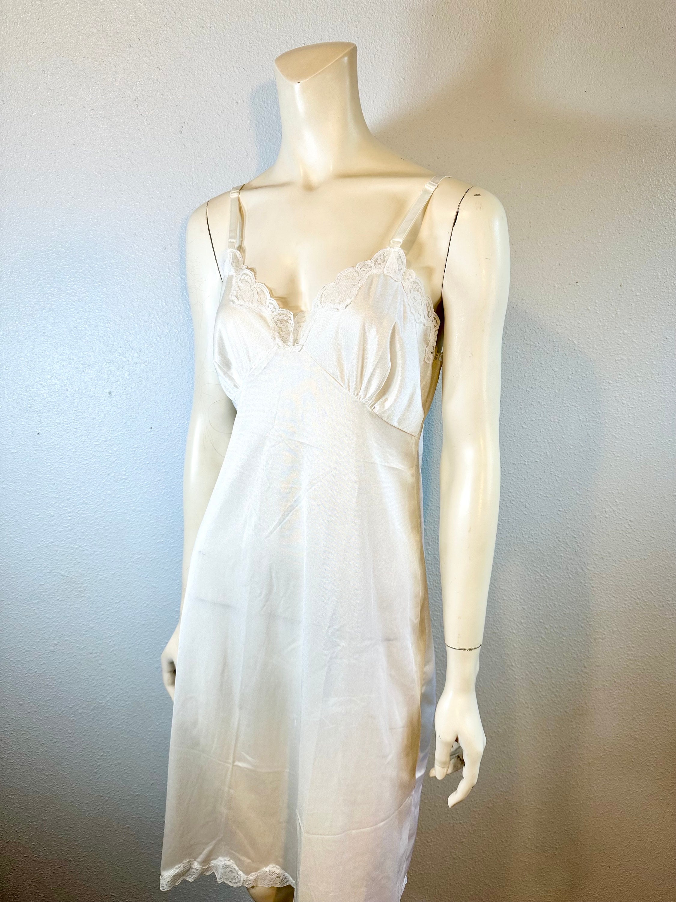 Vintage Full White Slip by Mel-lin, Size 36 - Etsy