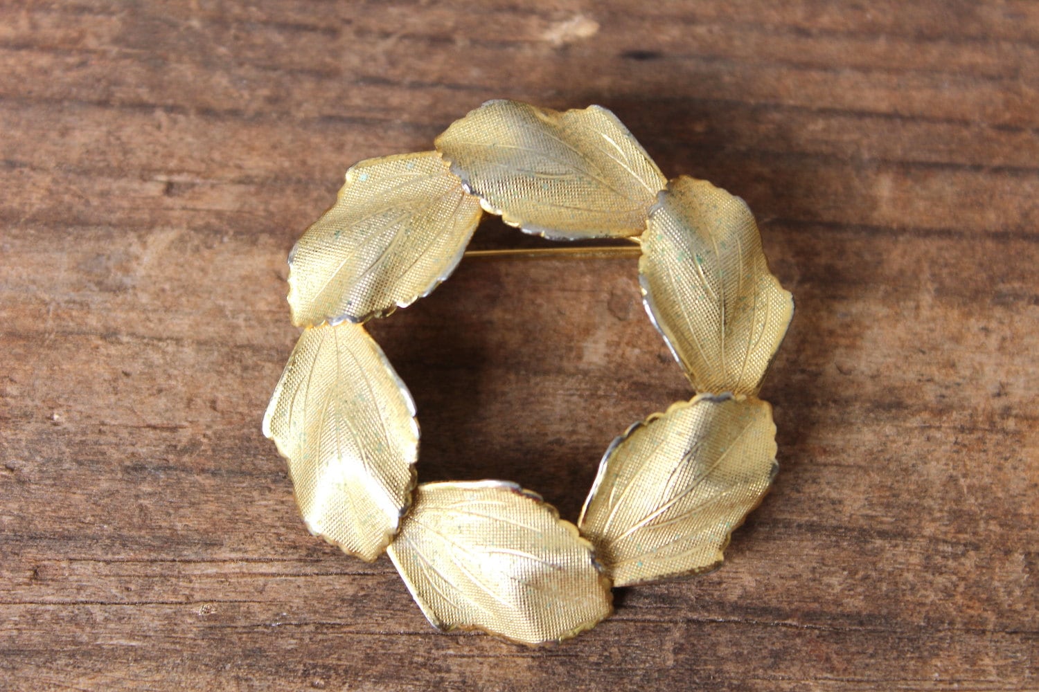 Vintage Gold Tone Scarf Pin and Brooch - Etsy