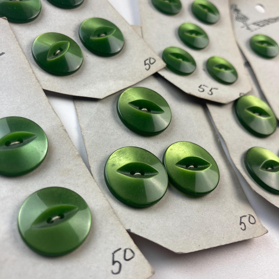 Shiny Green Buttons of Various Sizes, 2 Hole Plastic Buttons, Retro ...