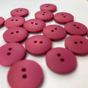 18 Buttons 15mm - 5/8", 2 Hole Hot Pink Carved Plastic Buttons, Retro ...