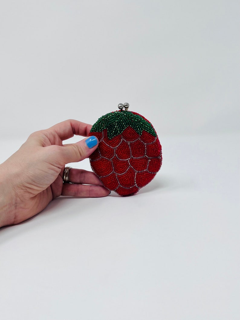 Red Berries Beaded Coin Clutch / Vintage Raspberry Change Purse - Etsy