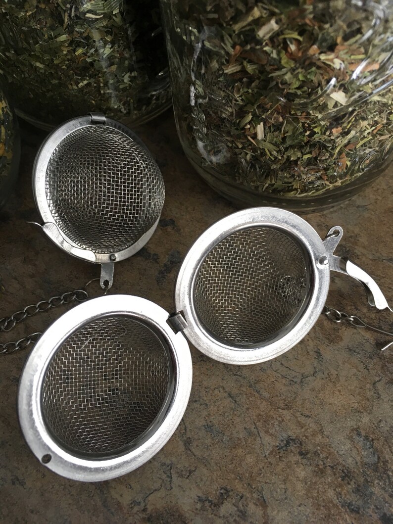 Stainless Steel Reusable Mesh Tea Ball Infuser for Looseleaf Teas (2 ...