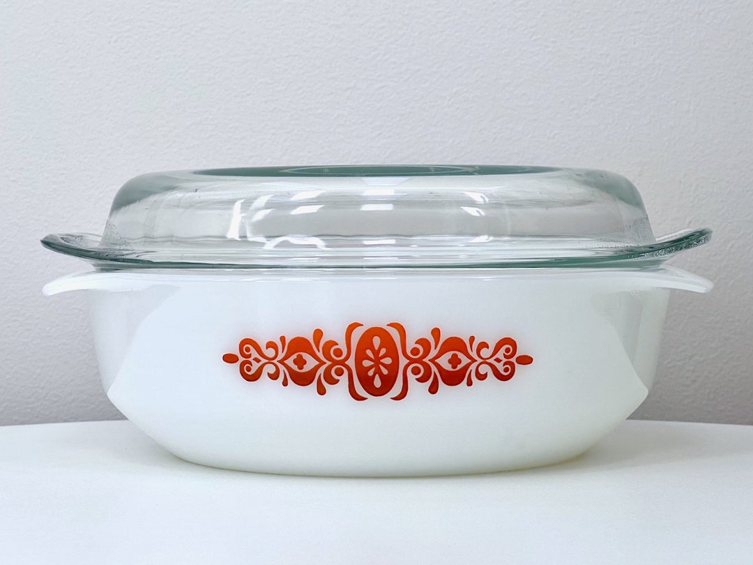AGEE / CROWN PYREX australia 'floral Garland', 2.25lt Round Casserole ...