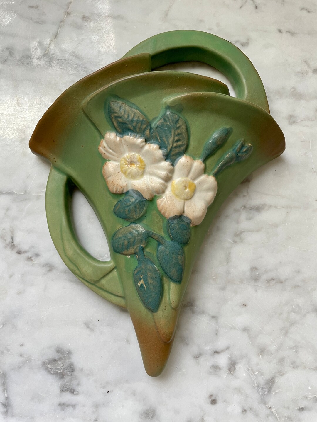 1940 Roseville Pottery Reproduction White Rose Wall Pocket in Green ...