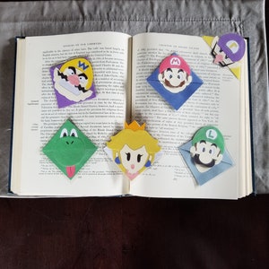 Laminated Videogame Corner Bookmark Mario, Luigi, Wario, Toad, 1 Up ...
