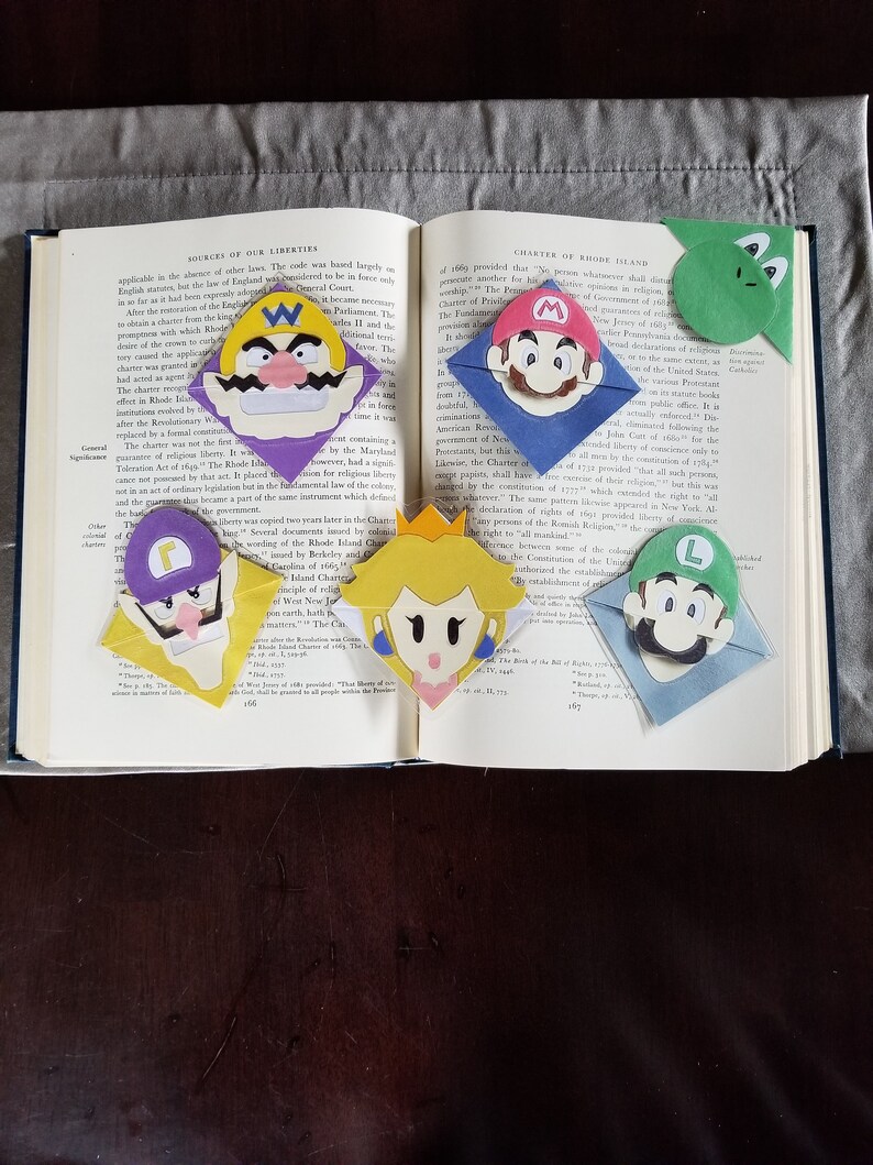 Laminated Videogame Corner Bookmark Mario, Luigi, Wario, Toad, 1 Up ...