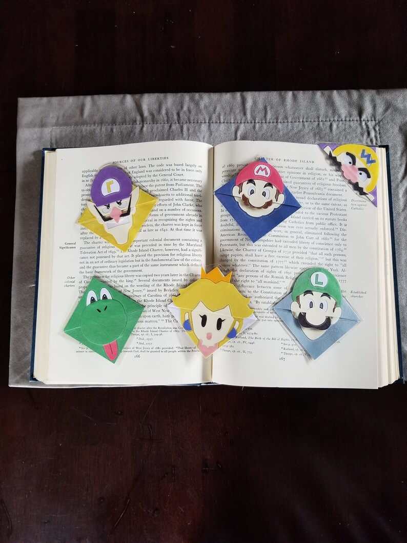 Laminated Videogame Corner Bookmark Mario, Luigi, Wario, Toad, 1 Up ...