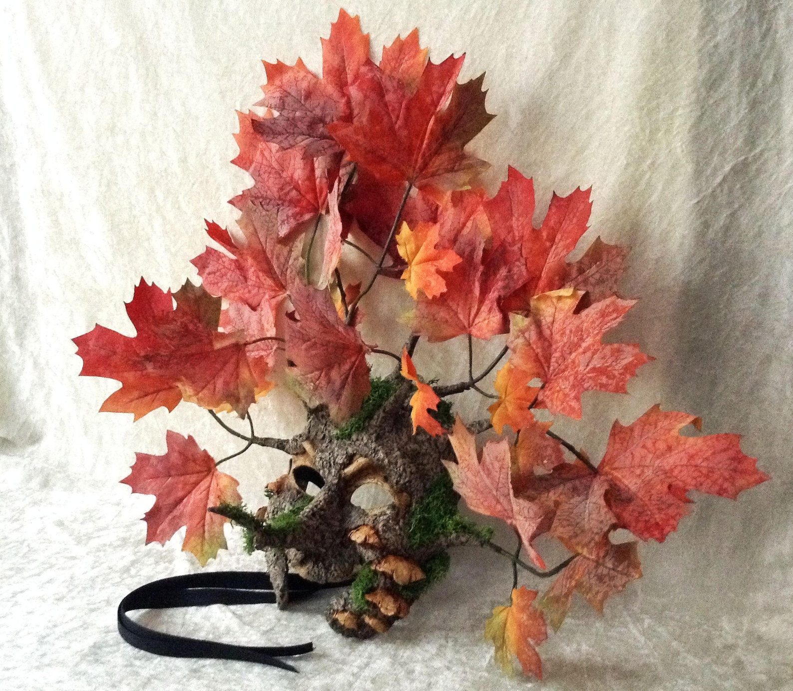 Artisan Mask: 'autumn Tree Mask' no Chin, With Leaves and Moss ...