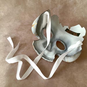 Half Mask: 'broken Skull Gold ' ( With Hand Painted Golden Cracks ...