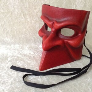 Artisan Bauta Mask (expressive): 'angry Red Bauta' (subtle Shading ...