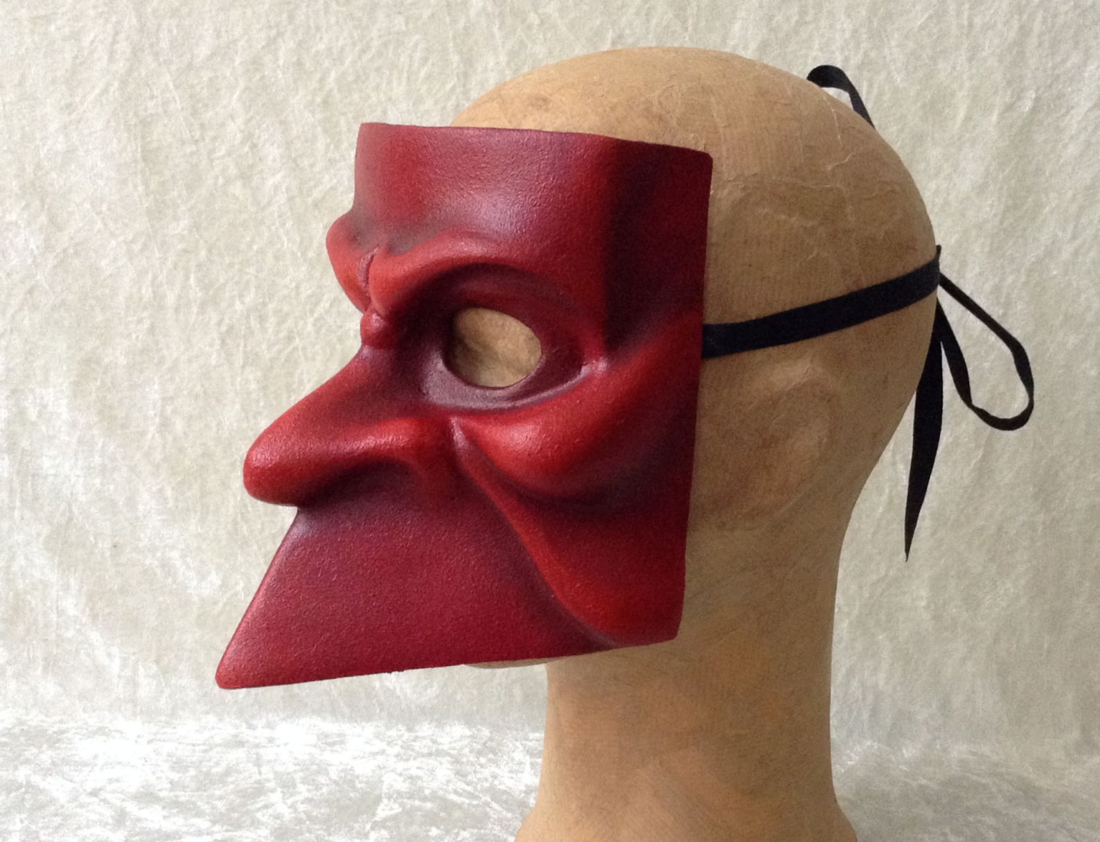 Artisan Bauta mask expressive: 'Angry red Bauta' | Etsy