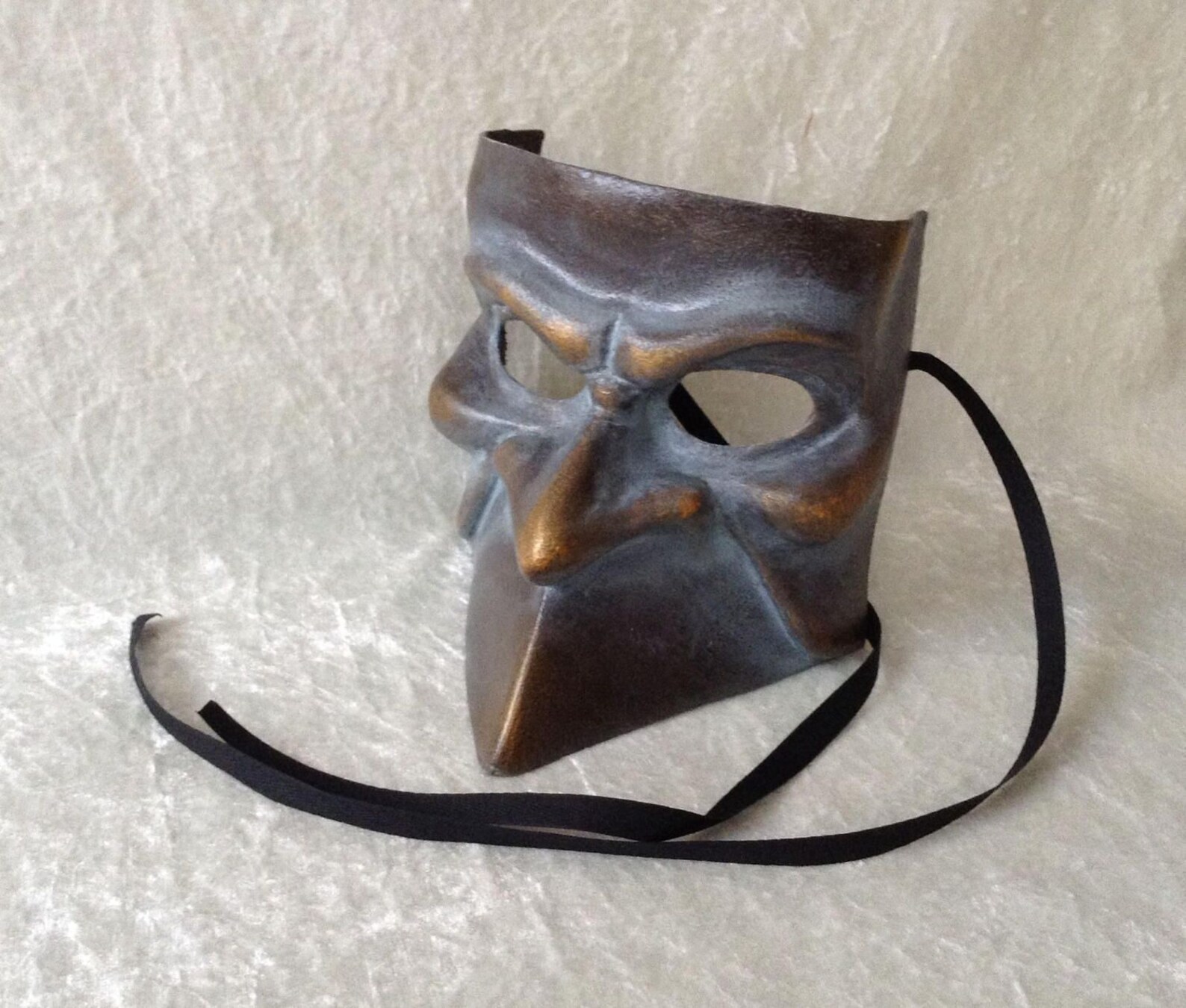 Artisan Bauta Mask expressive: 'angry Bronze Bauta' - Etsy