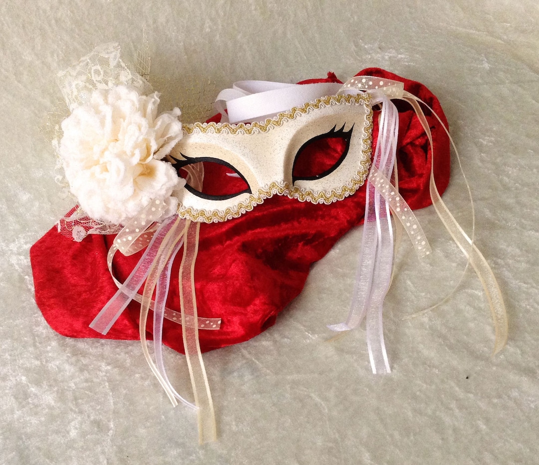 Artisan Eye Mask: 'elegant Beige' (flower, Tule, Lace and Feather ...